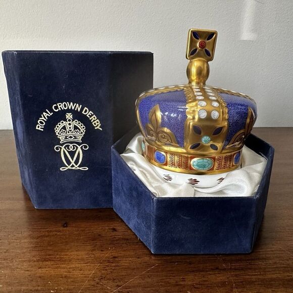 Royal Crown Derby | Art | Royal Crown Derby Porcelain Paperweight Queen ...